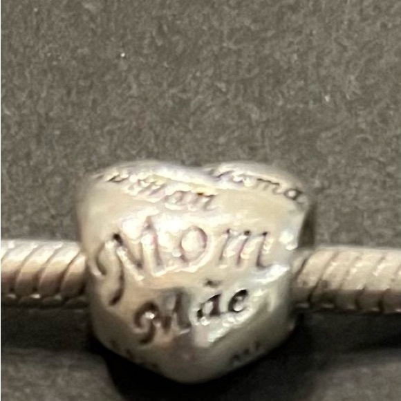 Pandora | Jewelry | Pandora Mommum Charm | Poshmark